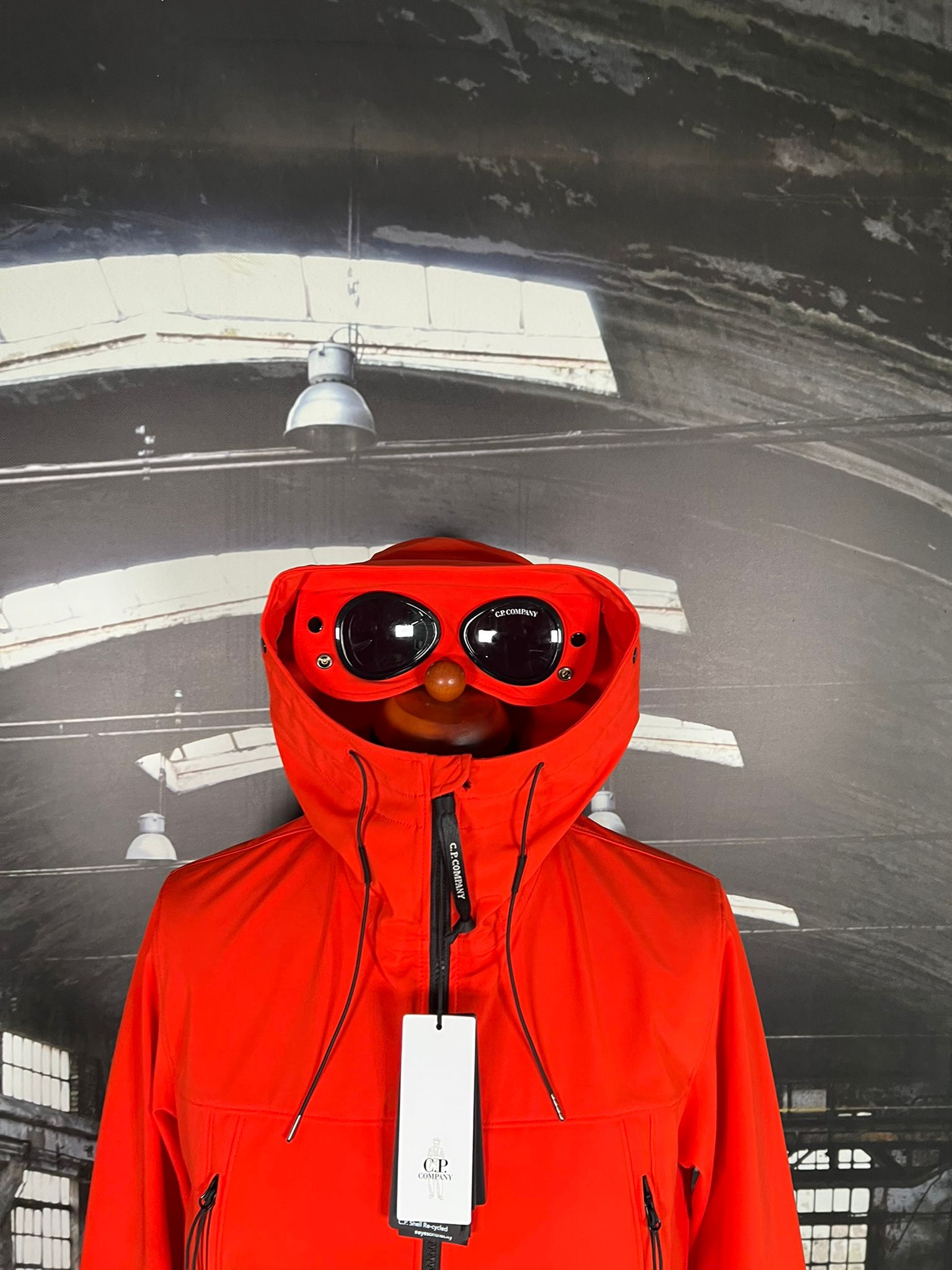 C.P. COMPANY SHELL - R GOGGLE JACKET - X Clothing