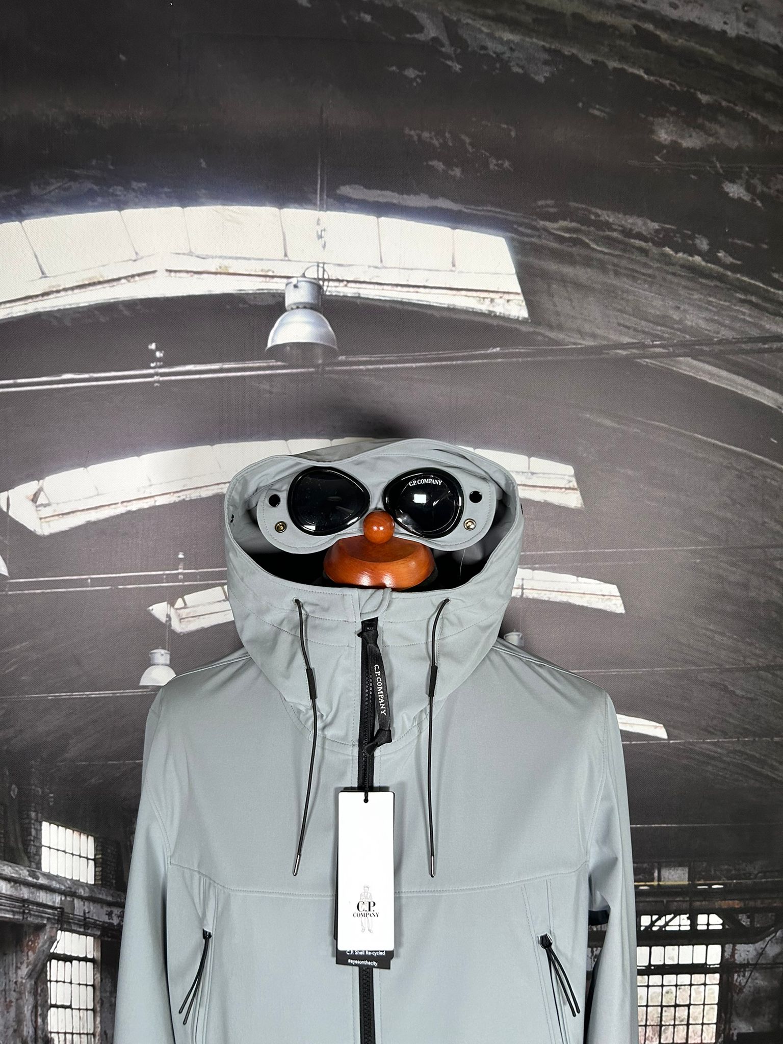 C.P. COMPANY SHELL-R GOGGLE JACKET - X Clothing