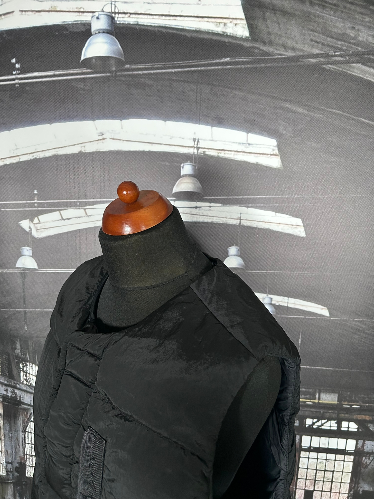 STONE ISLAND NYLON METAL IN ECONYL® REGENERATED NYLON DOWN GILET - X ...