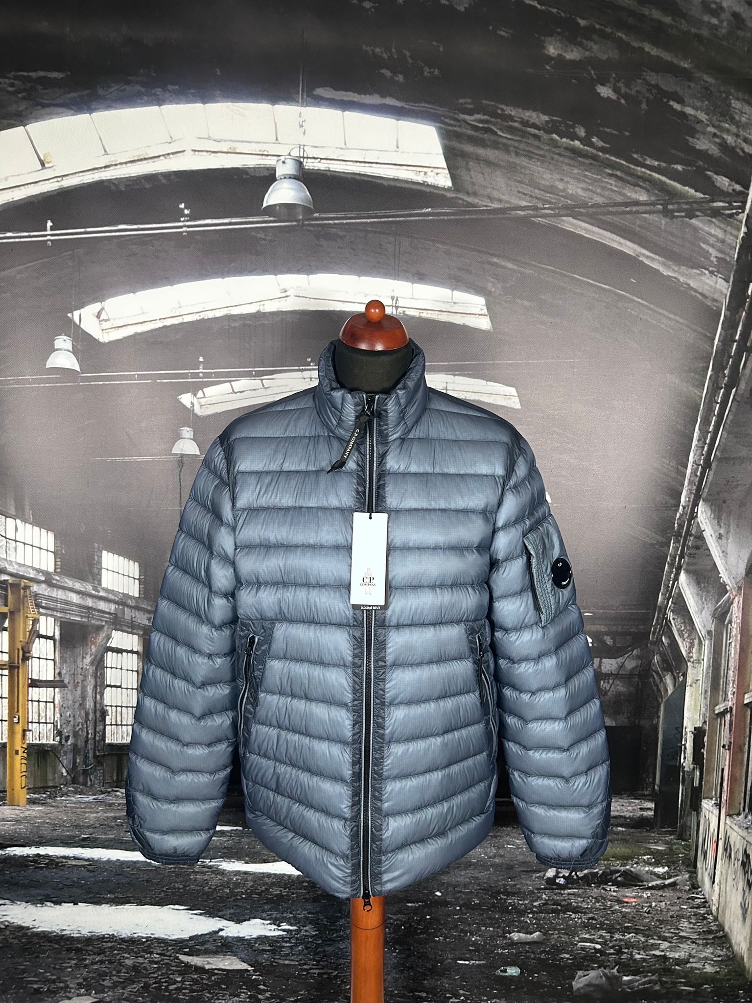 C.P. COMPANY DD SHELL LENS JACKET - X Clothing